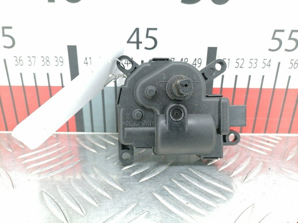 Сервопривод (электропривод моторчик привода) заслонки печки Ford Mondeo 3 1S7H19E616AA арт. 2021948