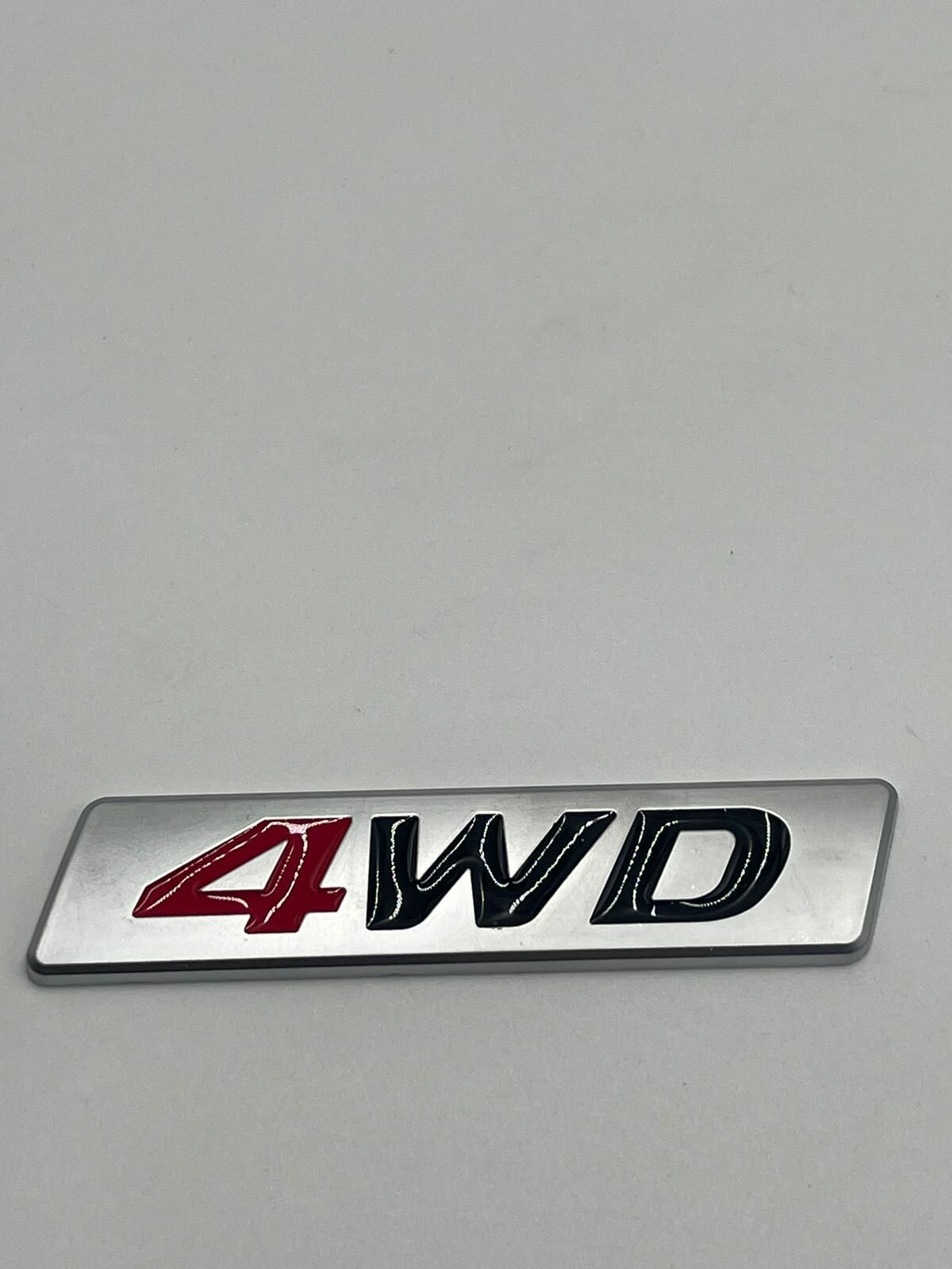 Шильдик надпись наклейка 4wd металл 8.5см