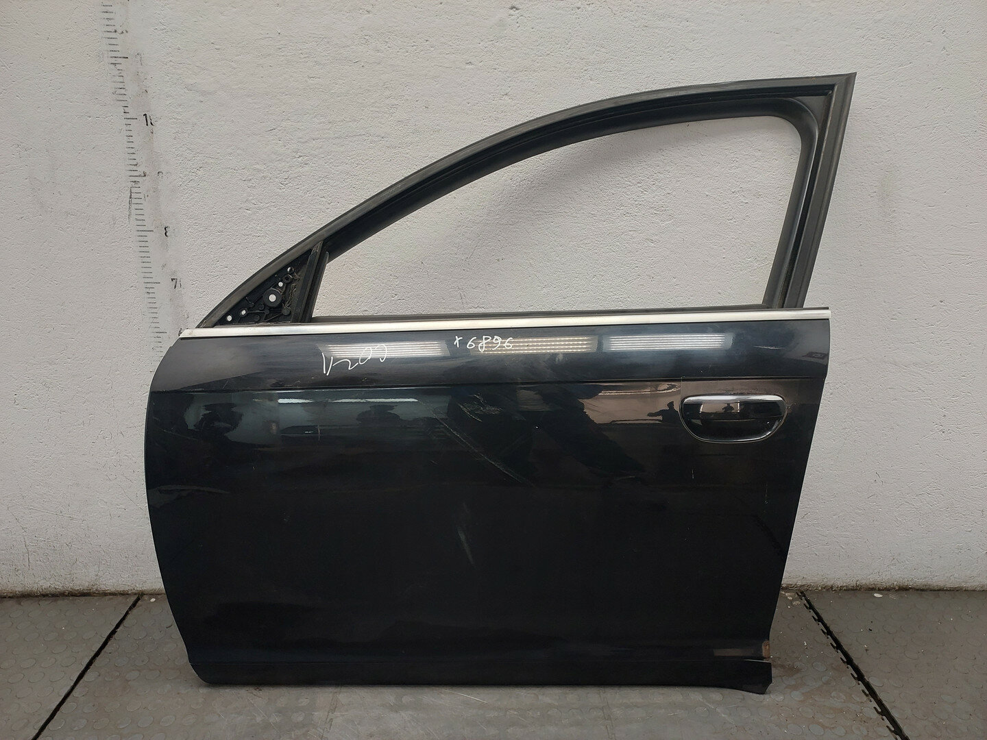 Дверь боковая (легковая) левая передняя Audi A6 (C6) Б/У