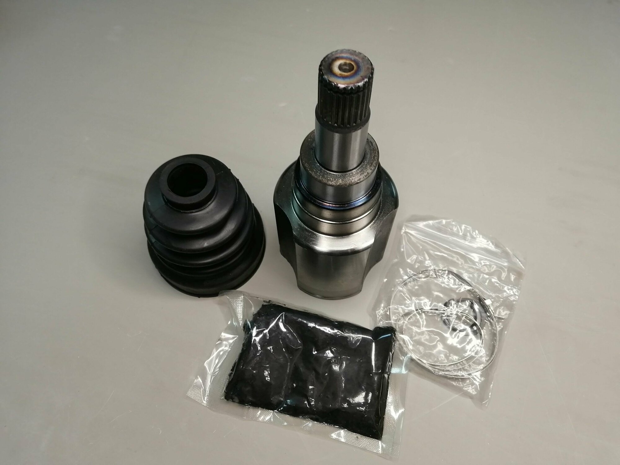 Шрус внутренний правый (23 наружных, 25 внутренних шлица) Geely Vision [1.8 16V 5MT седан] 1064001797