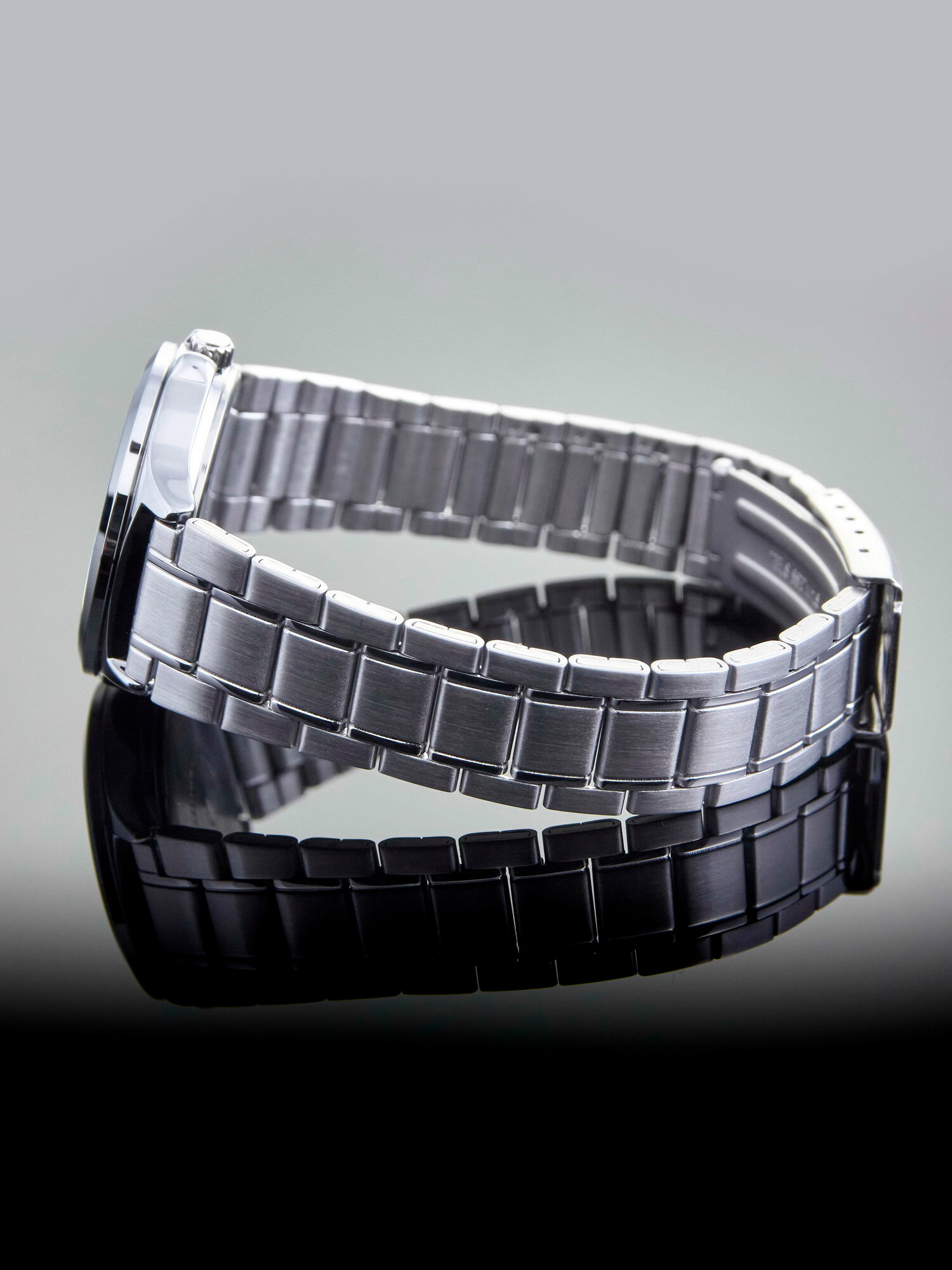 Наручные часы CASIO Классика, хром — фото 1