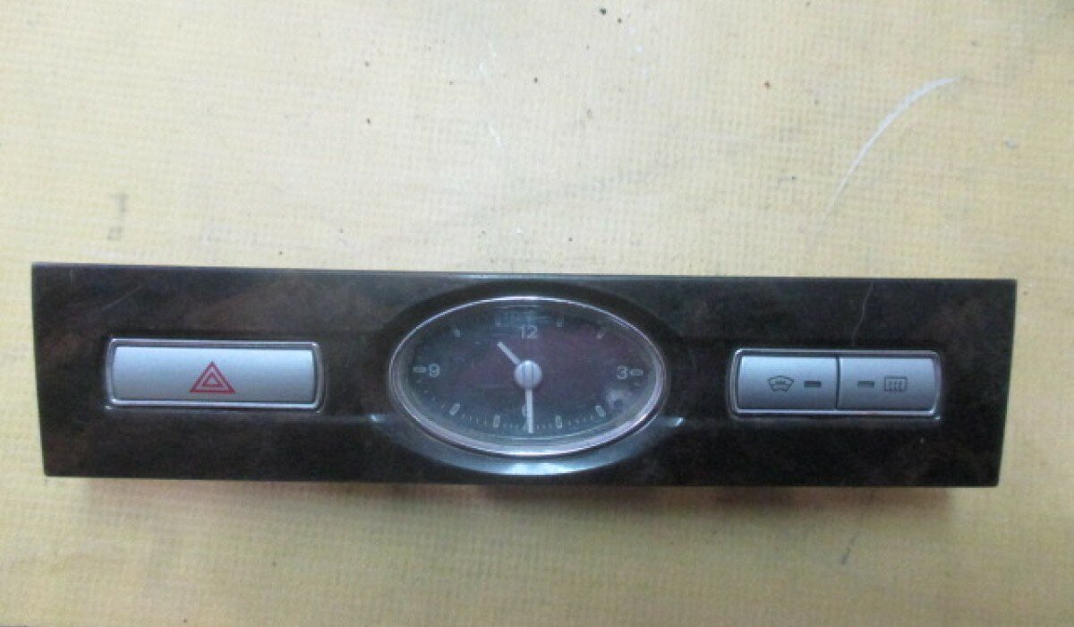 Часы Mondeo III (GE) Ford 3S7T1500FC