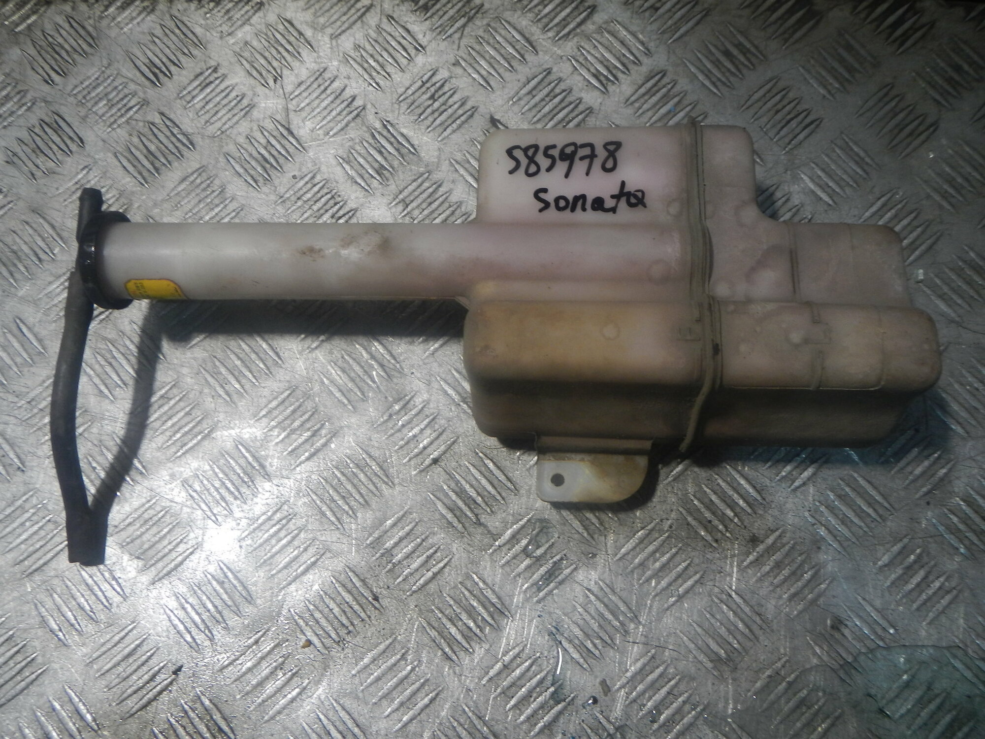 Б/У Бачок расширительный, Hyundai (Хендэ)-SONATA (01-12) HYUNDAI SONATA (01-12) Без видимых повреждений 585978 Hyundai-K...