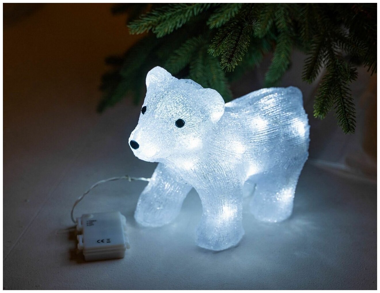 Светящаяся акриловая фигура мишутка белый, 20 холодных белых LED-огней, 29х24 см, таймер, батарейки, уличный, Kaemingk (Lumineo) 490928