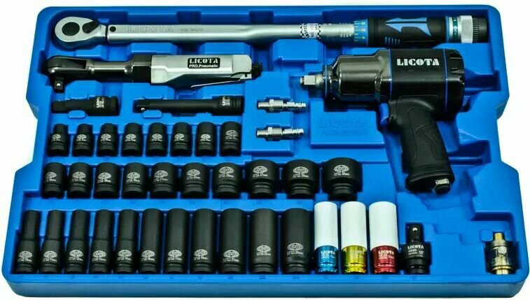 Набор с гайковертом, пневмотрещоткой, ударными головками и динамометрическим ключом Licota ACK-B1001