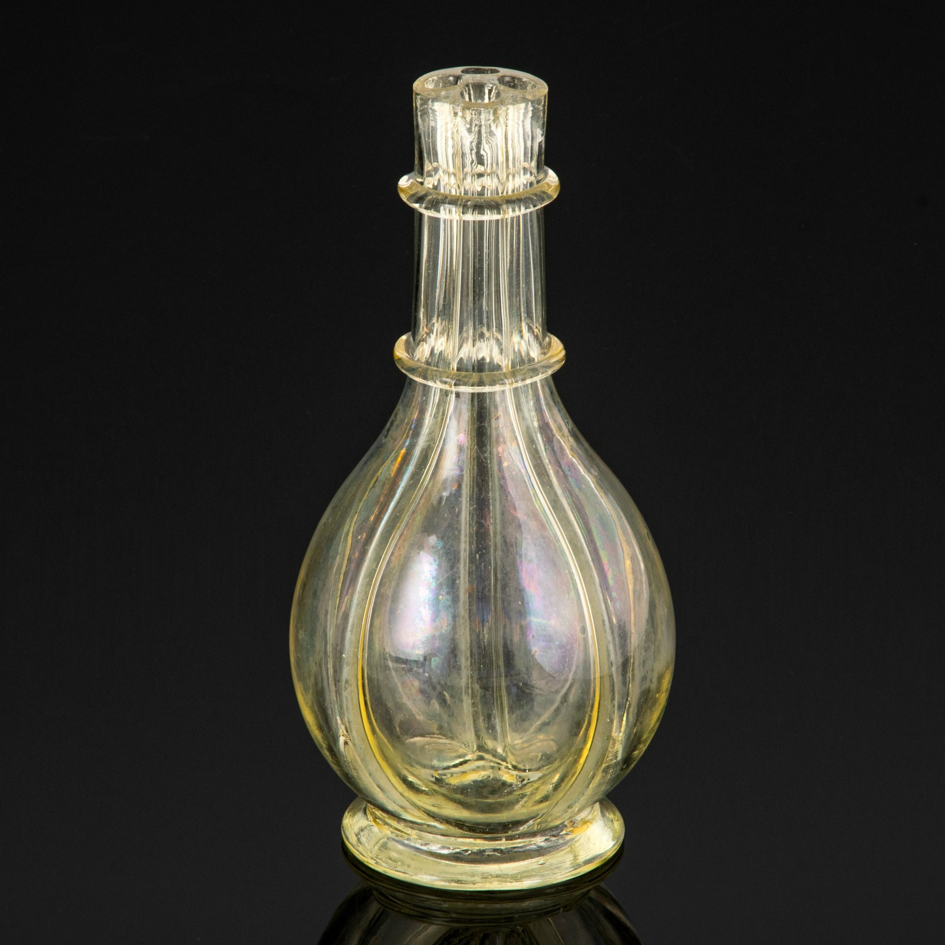 Графин четырехчастный, стекло, гутная техника, Европа, 1880-1910 гг.