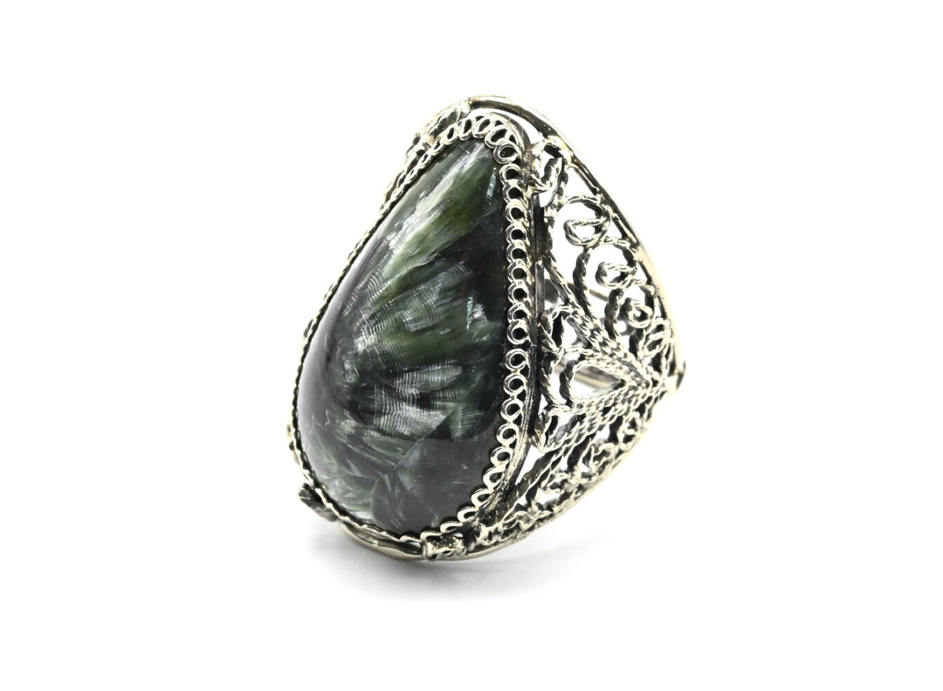 Кольцо, серафинит