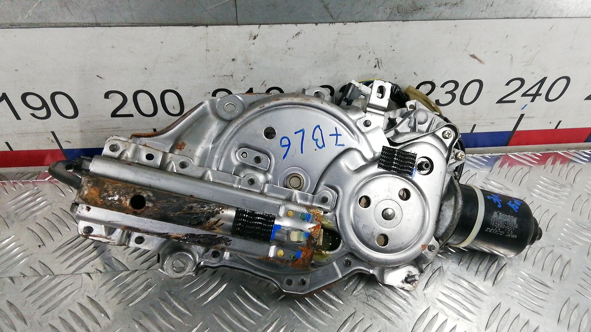 Электропривод багажника LEXUS RX 2, Номер 6891048010