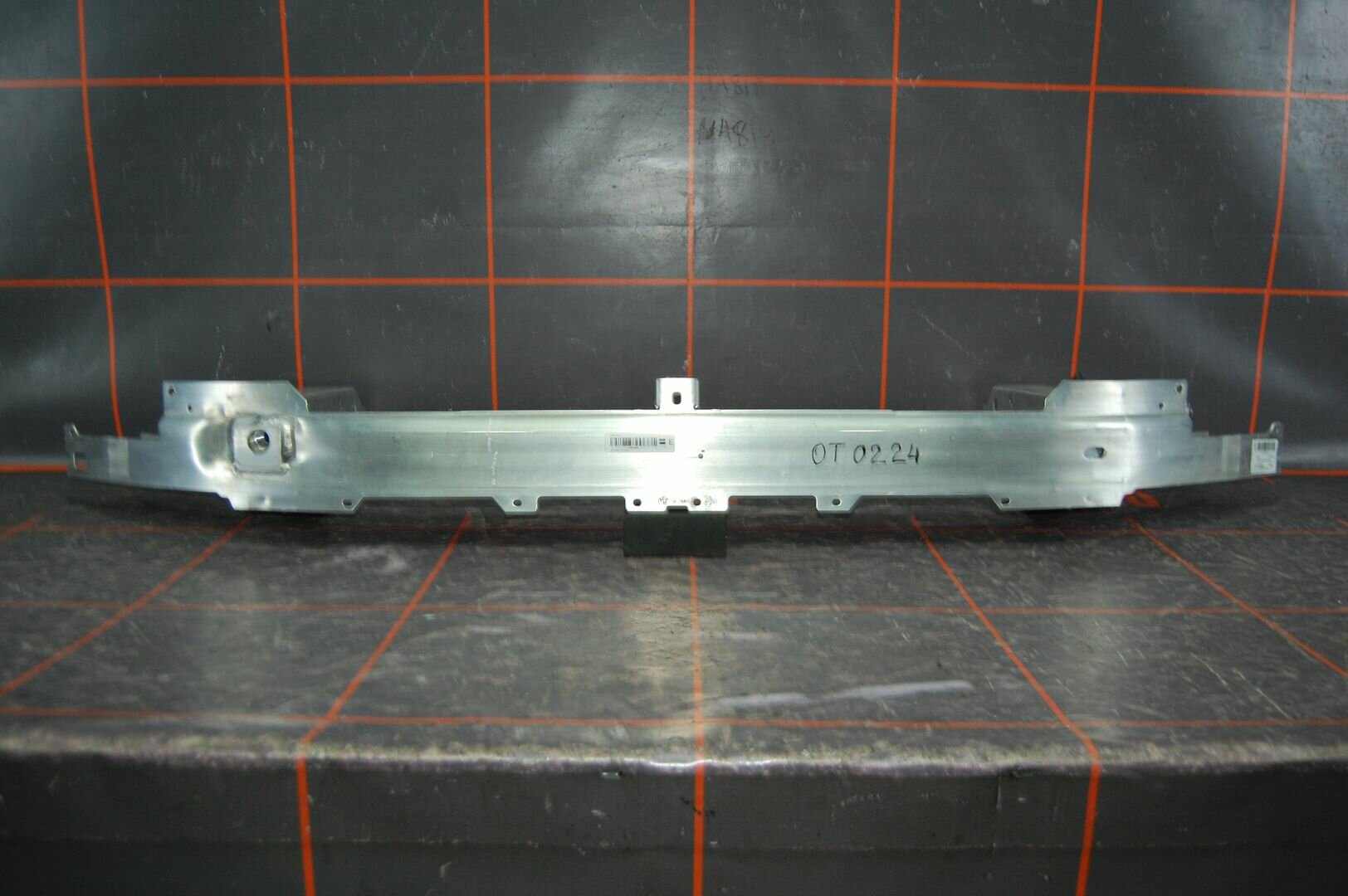 Усилитель бампера переднего (алюм) для BMW 5 G30 (2017-н. в.) 51117385288