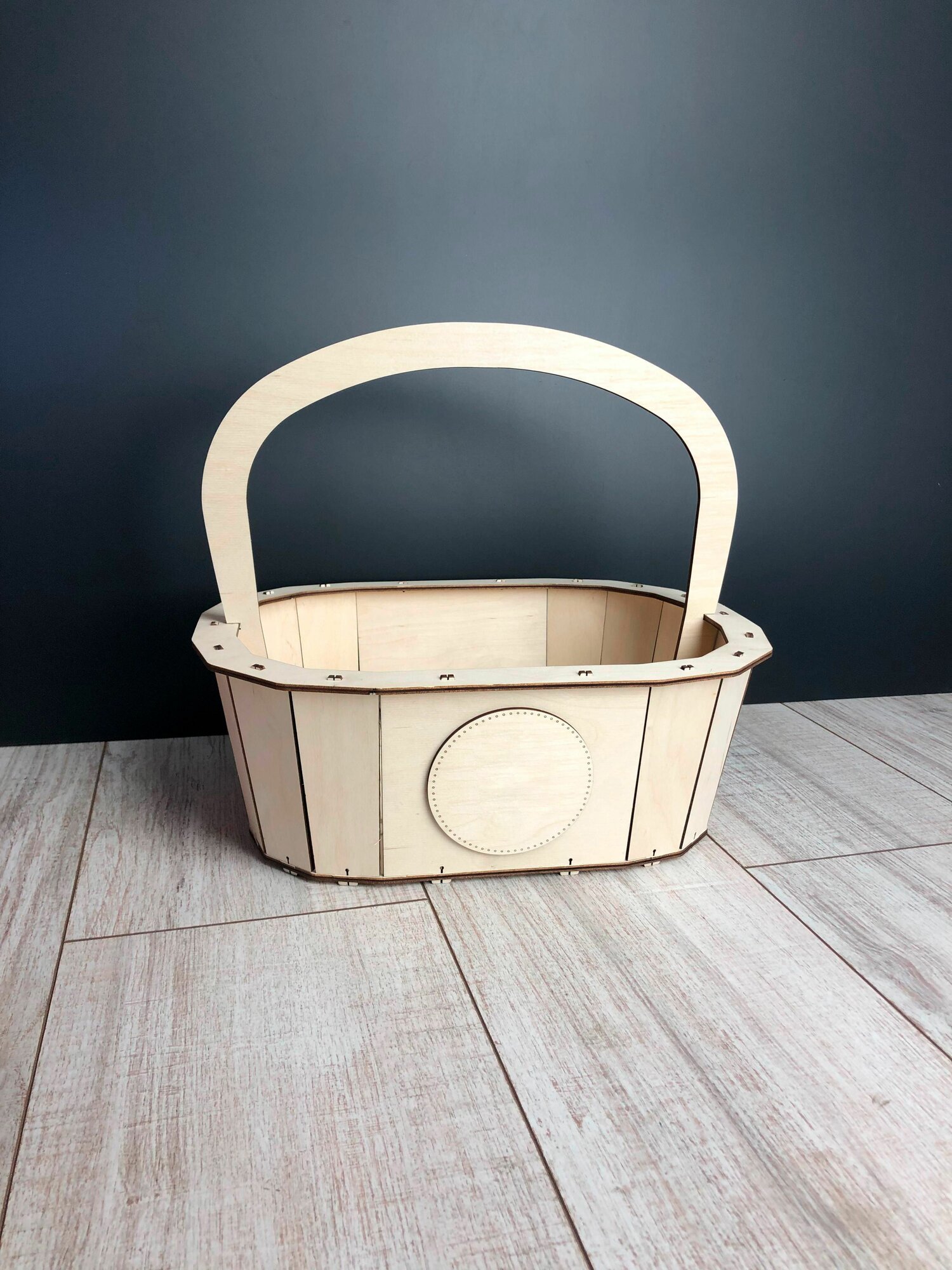 Подарочная корзинка / 36х32х37 см / фанера