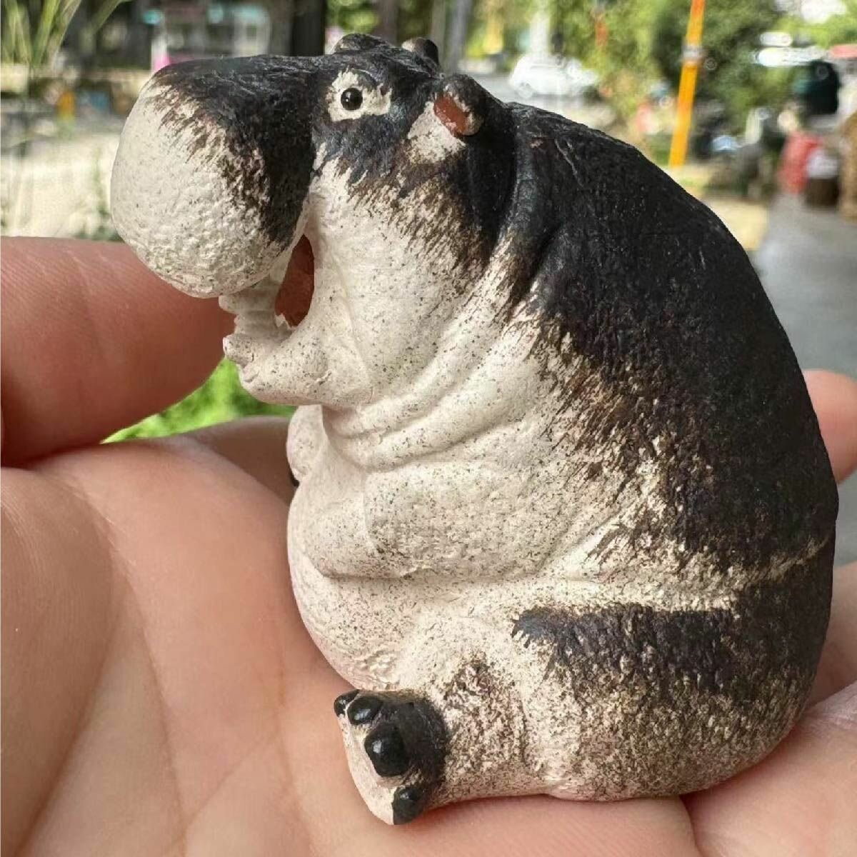 Статуэтки, детёныш крокодила, бегемот