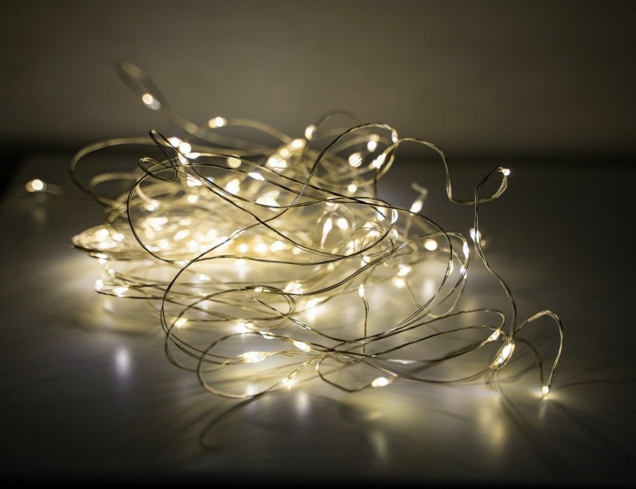 Светодиодная гирлянда капельки - серебряная нить, 120 тёплых белых мини LED-огней, 12+3 м, контроллер, серебряная проволока, уличная, Koopman International AX8716610