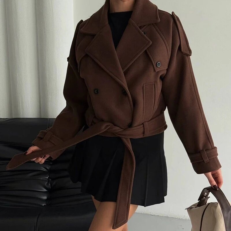 Женская коричневая курточка из полиэстера М