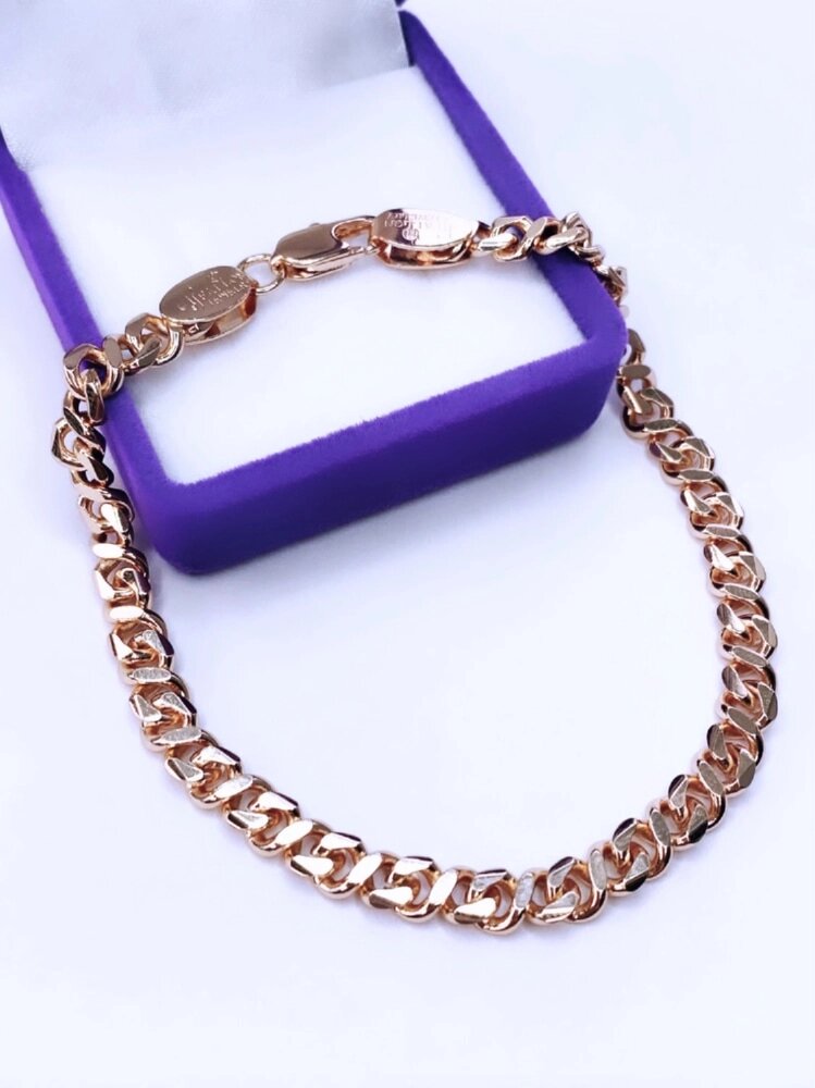 Плетеный браслет