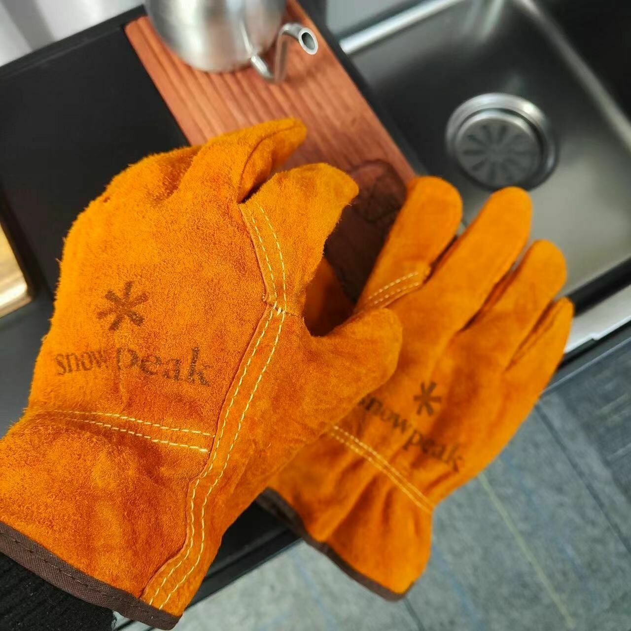 Термостойкие перчатки для гриля и духовки защита от ожогов удобный хват долговечность безопасная готовка мангал барбекю