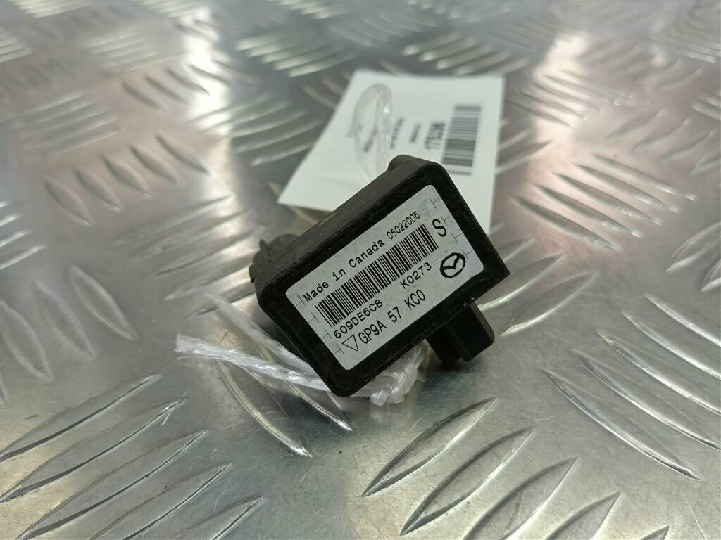 Датчик удара (AIR BAG) Б/У для MAZDA 6 GG рестайлинг (2005—2008) GP9A57KC0