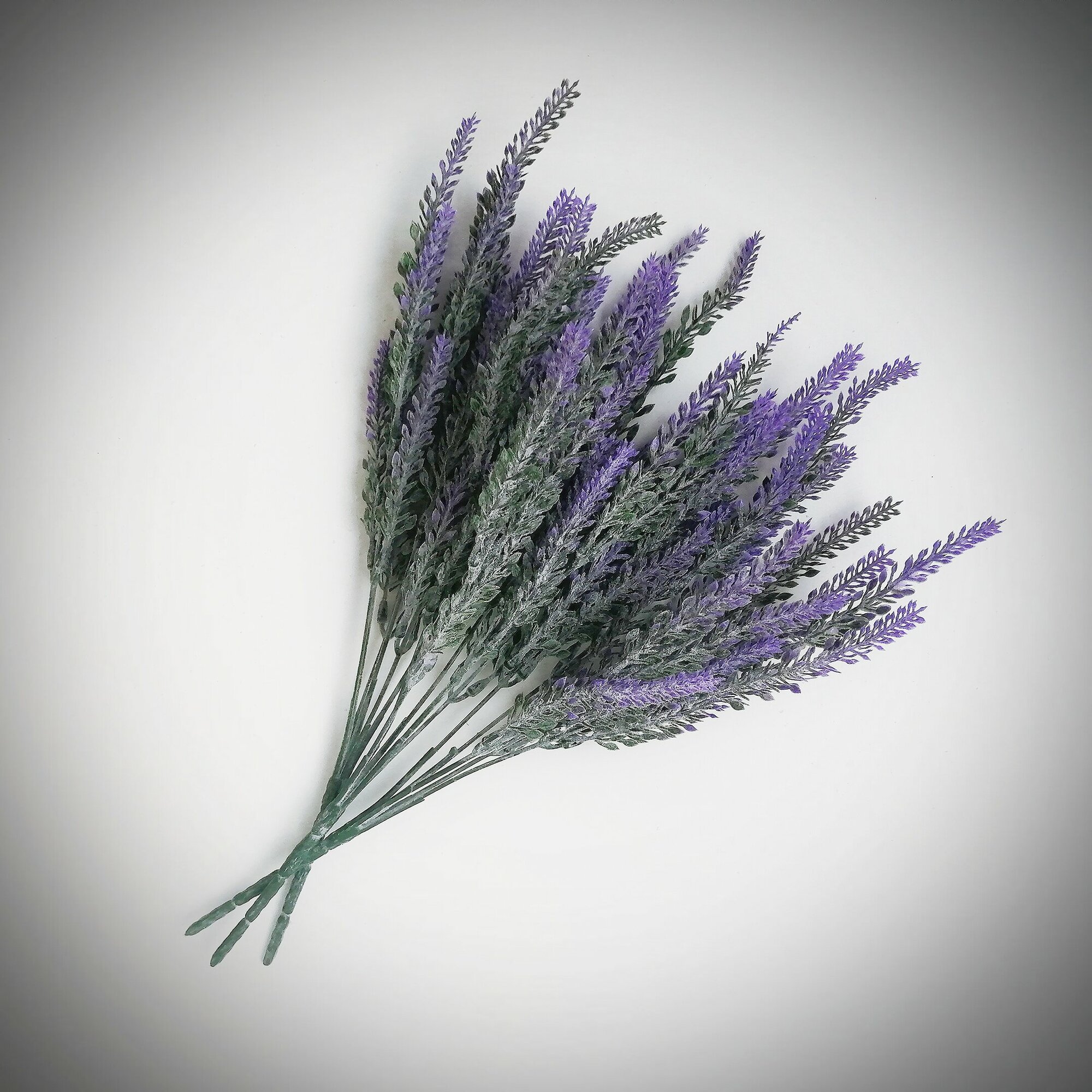 Искусственная лаванда с напылением 3шт