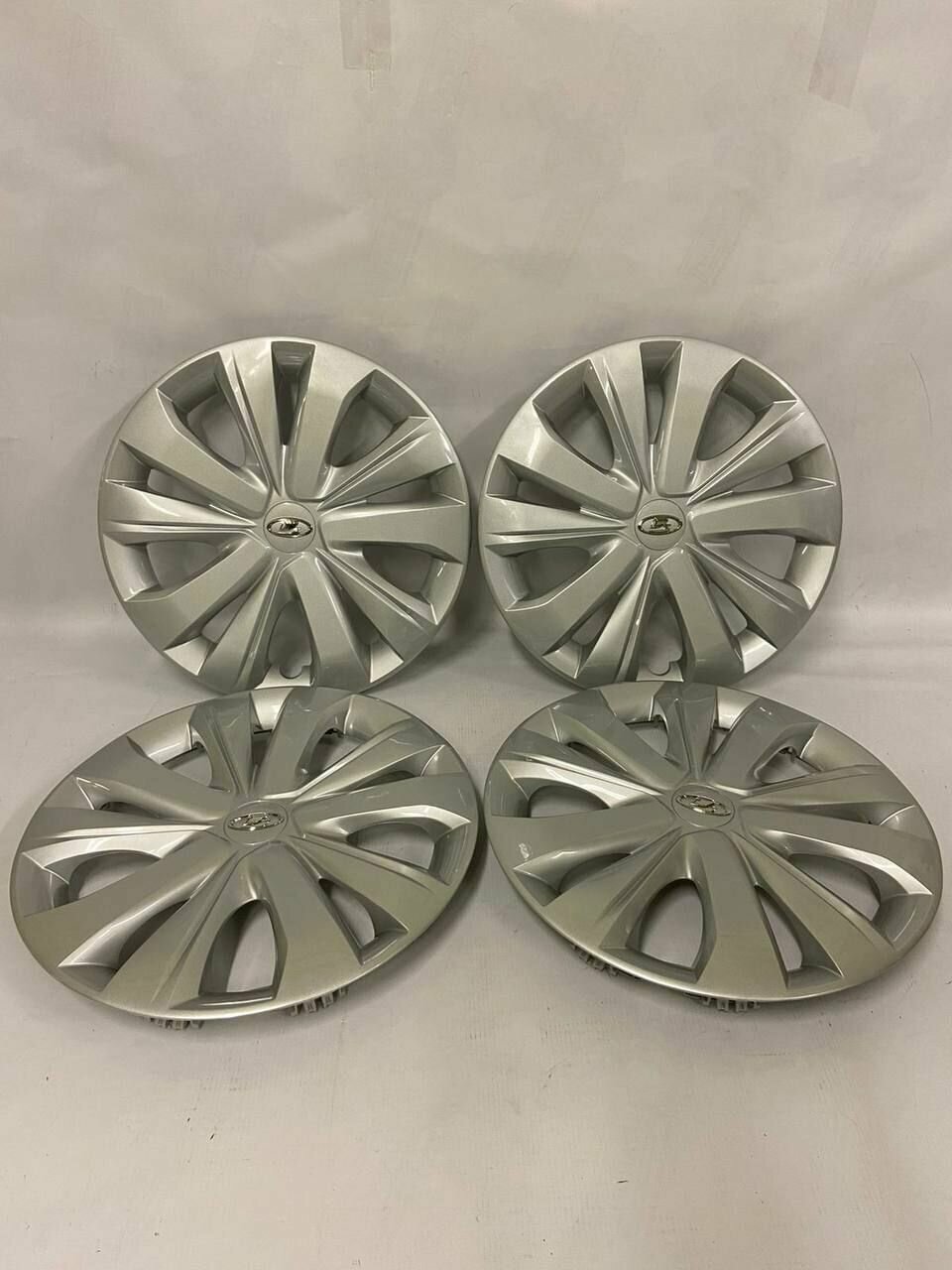 Колпаки на колеса R15 Веста