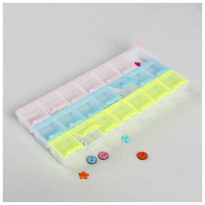 Органайзер для рукоделия, 21 отделение, 21,5 × 10,5 × 2 см, цвет микс