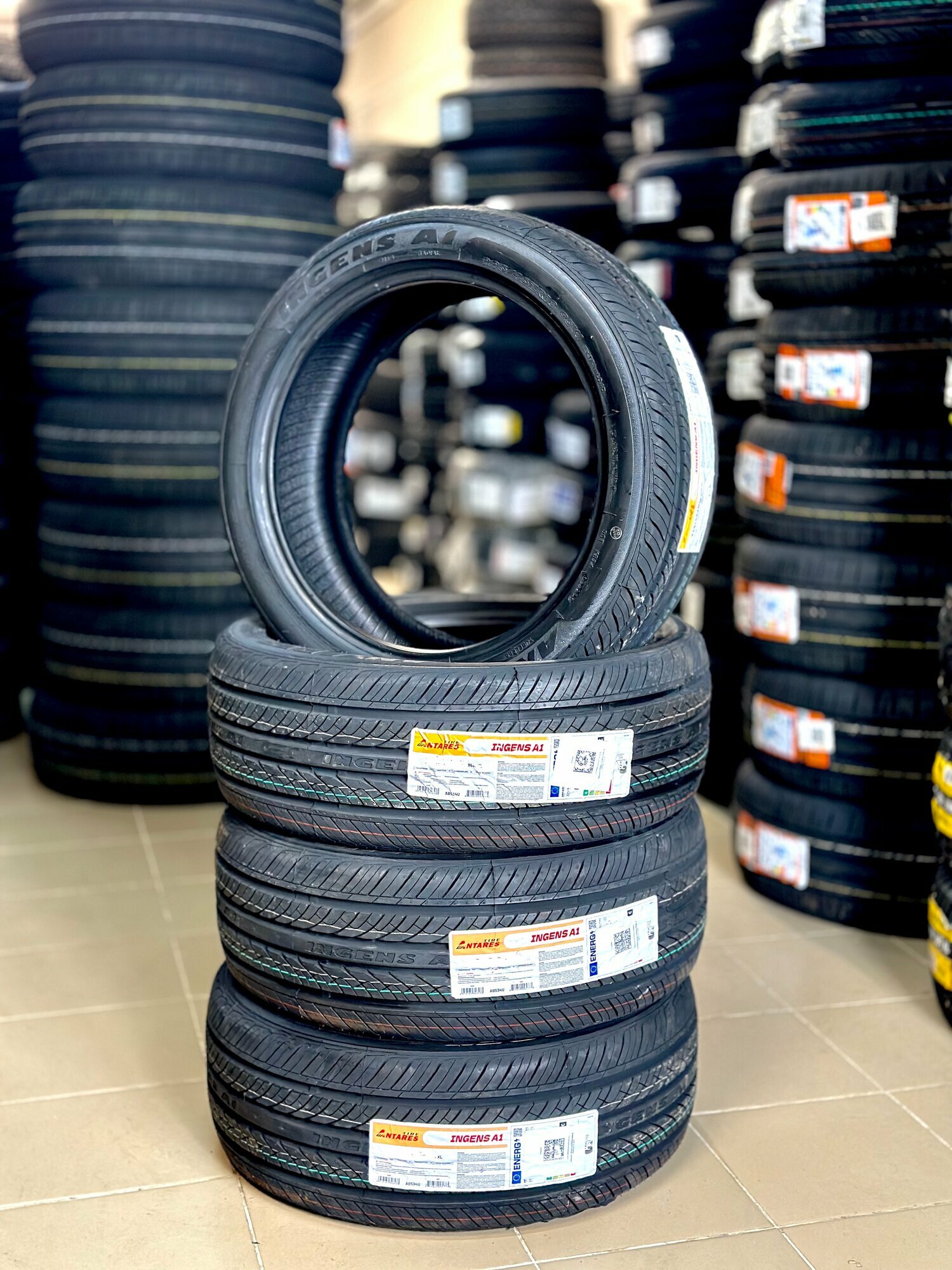 235/45R17 Antares Ingens A1 97W XL (дата 4523) симметричный протектор