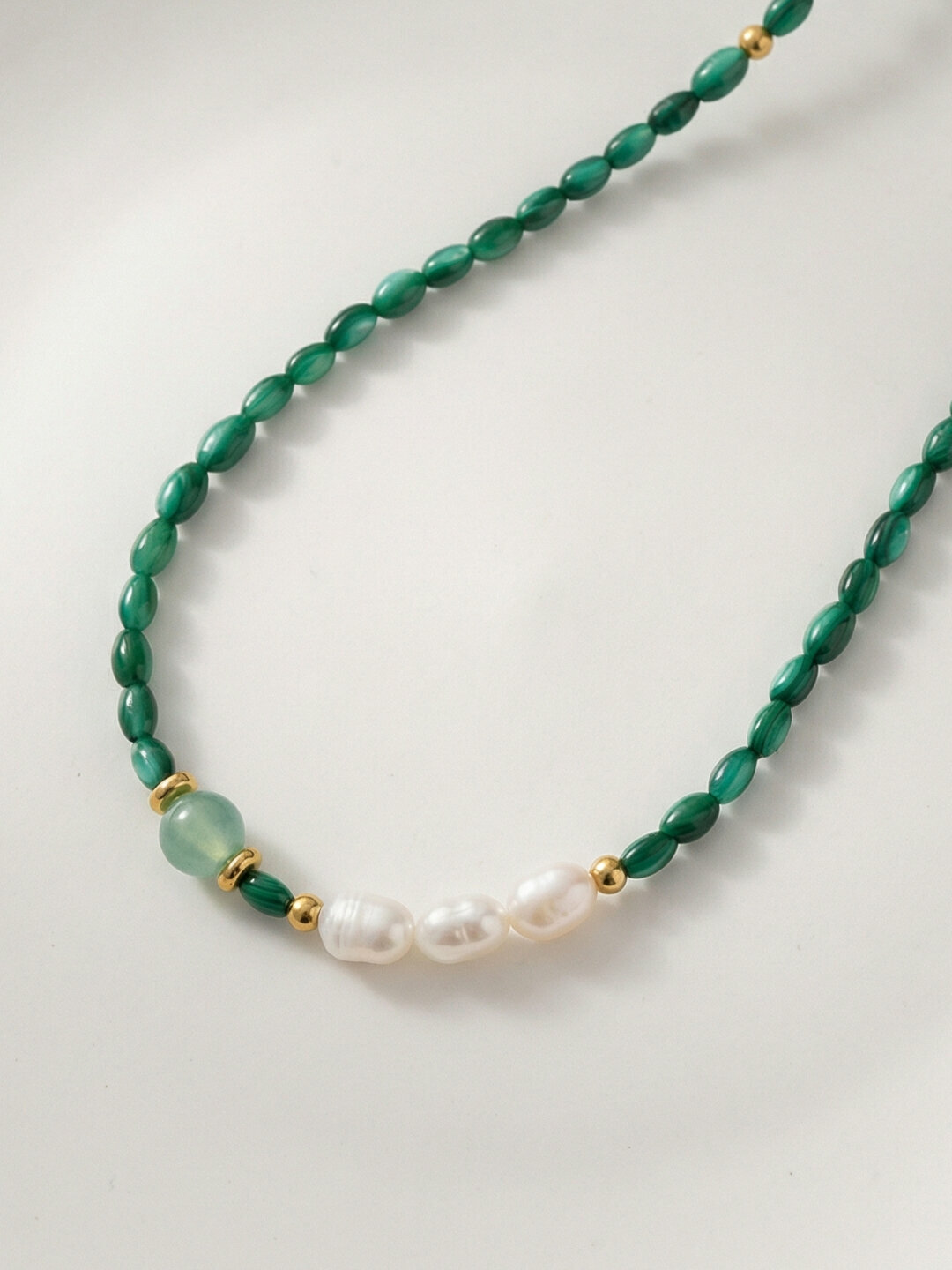 Бусы RIVA, малахит