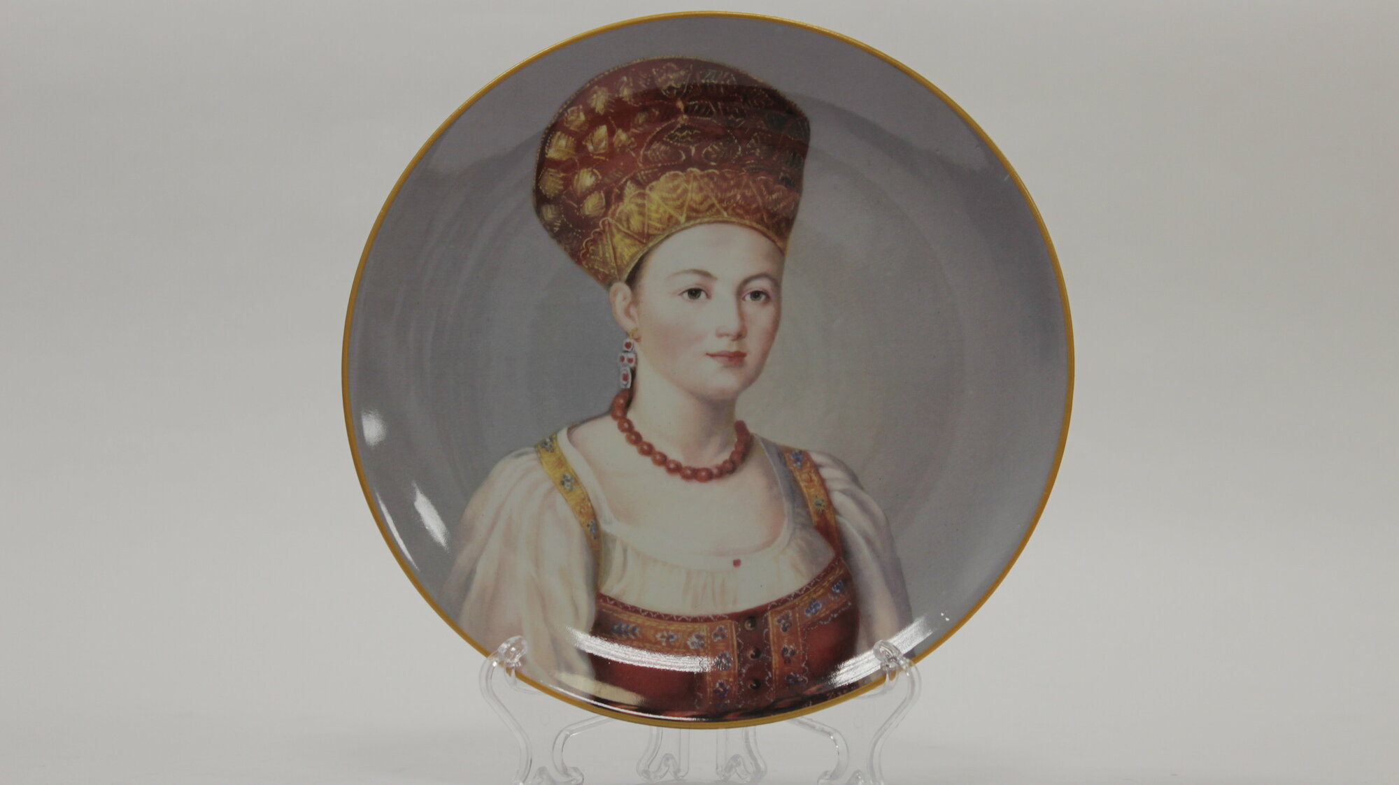 Тарелка декоративная 200мм "Крестьянка"