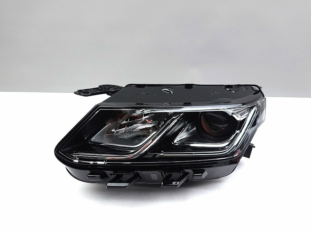 Фара для Джили, блок-фара левая для Geely Coolray (2020+) галоген, без ДХО 6600003283