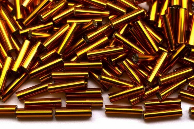 Бисер японский Miyuki Bugle стеклярус 6мм #0005 темный топаз, серебряная линия внутри, 10 грамм
