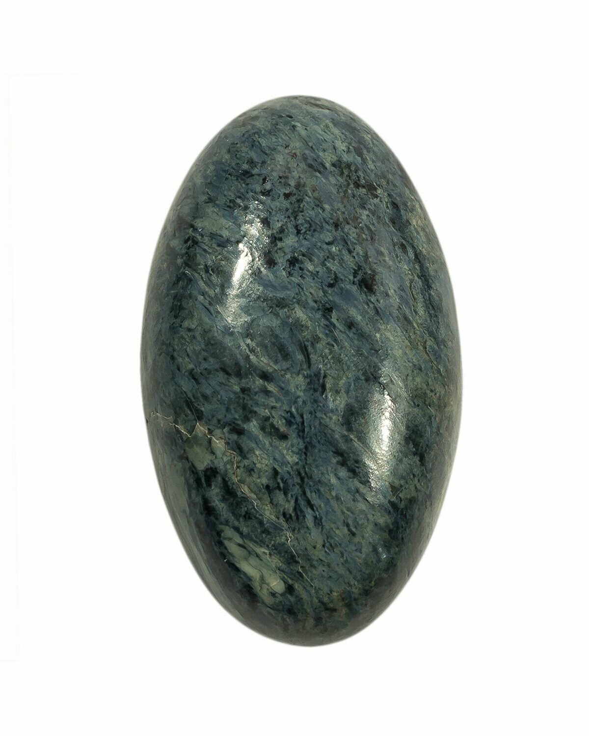 Кабошон из родусита размером 30х17х8 мм.