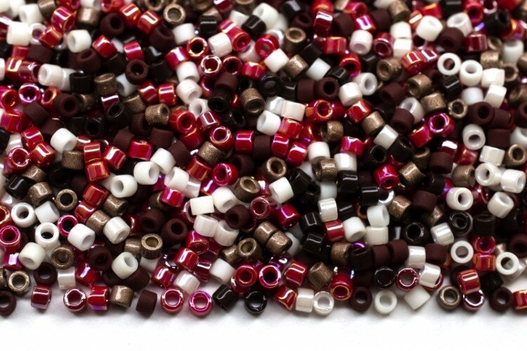 Бисер японский MIYUKI Delica цилиндр 11/0 DB-MIX9001 вишня, микс Coverer cherries, 5 грамм