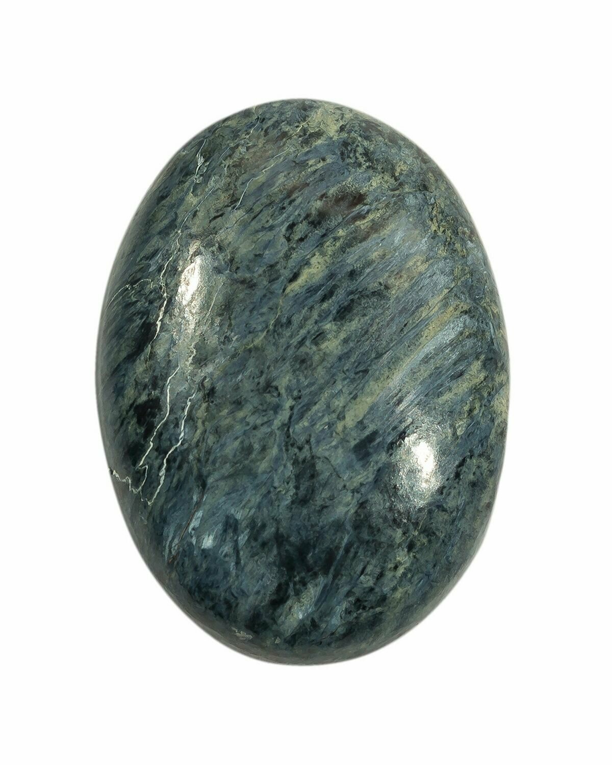 Кабошон из родусита размером 27х20х6 мм.