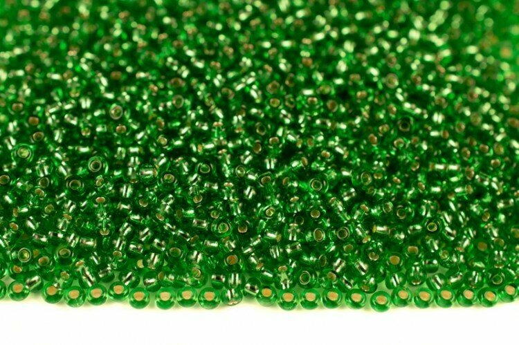 Бисер чешский PRECIOSA круглый 10/0 57100 зеленый, серебряная линия внутри, 20 грамм