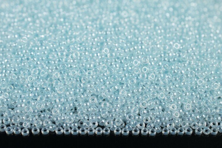 Бисер японский MIYUKI круглый 15/0 #0522 светлая вода, цейлон, 10 грамм
