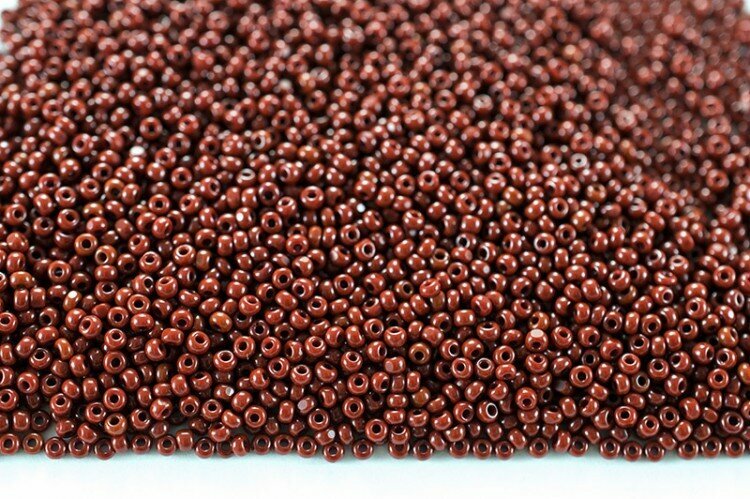 Бисер чешский PRECIOSA Граненый Шарлотта 13/0 93300 бордовый непрозрачный, около 10 грамм