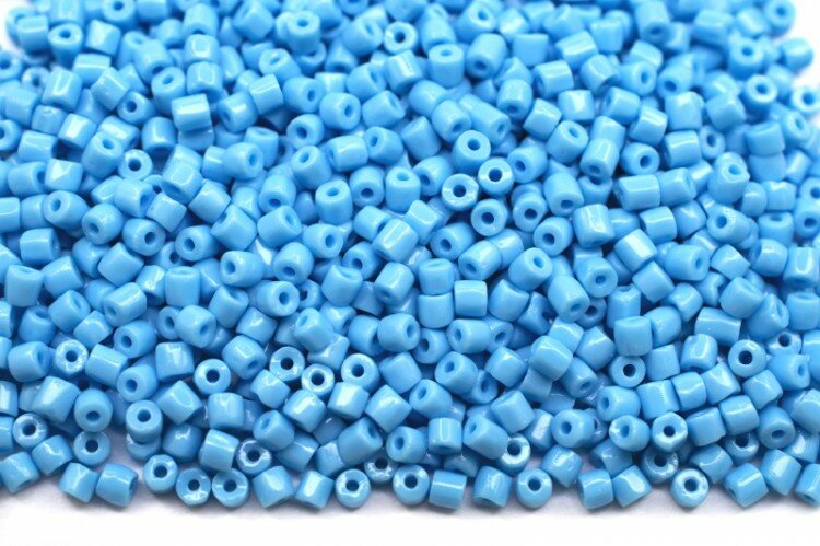 Бисер чешский PRECIOSA Богемский граненый, рубка 9/0 63020 голубой непрозрачный, около 10 грамм