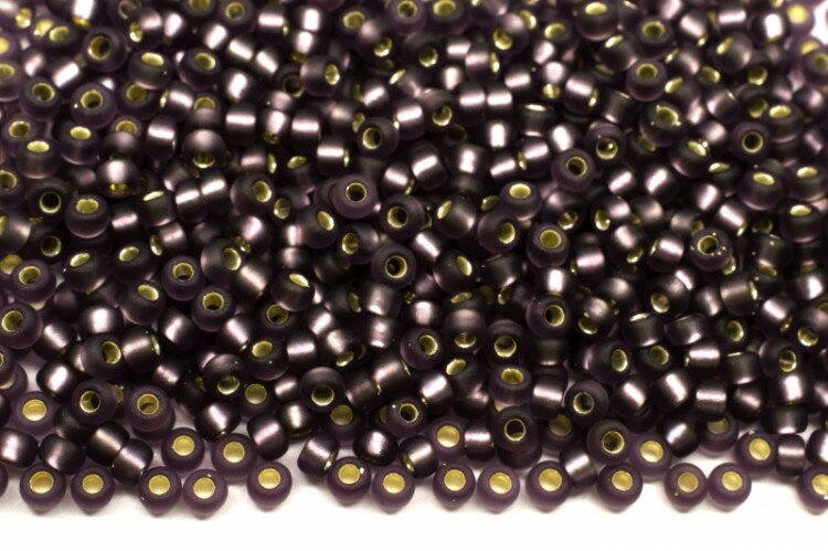 Бисер японский MIYUKI круглый 11/0 #0024F аметист, матовый, серебряная линия внутри, 10 грамм