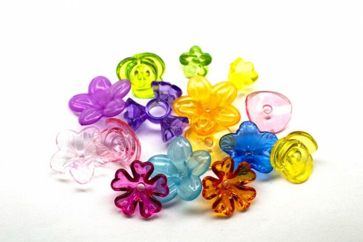 Бусины акриловые Цветочки и листочки 5-30мм, отверстие 1-3мм, ассорти цветов, 540-043, 10г (около 23шт)