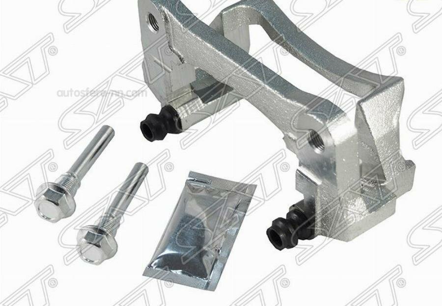 SAT ST4772160020 Скоба суппорта Toyota Land Cruiser (J100, J80) 84-23 / Land Cruiser Prado 96-20