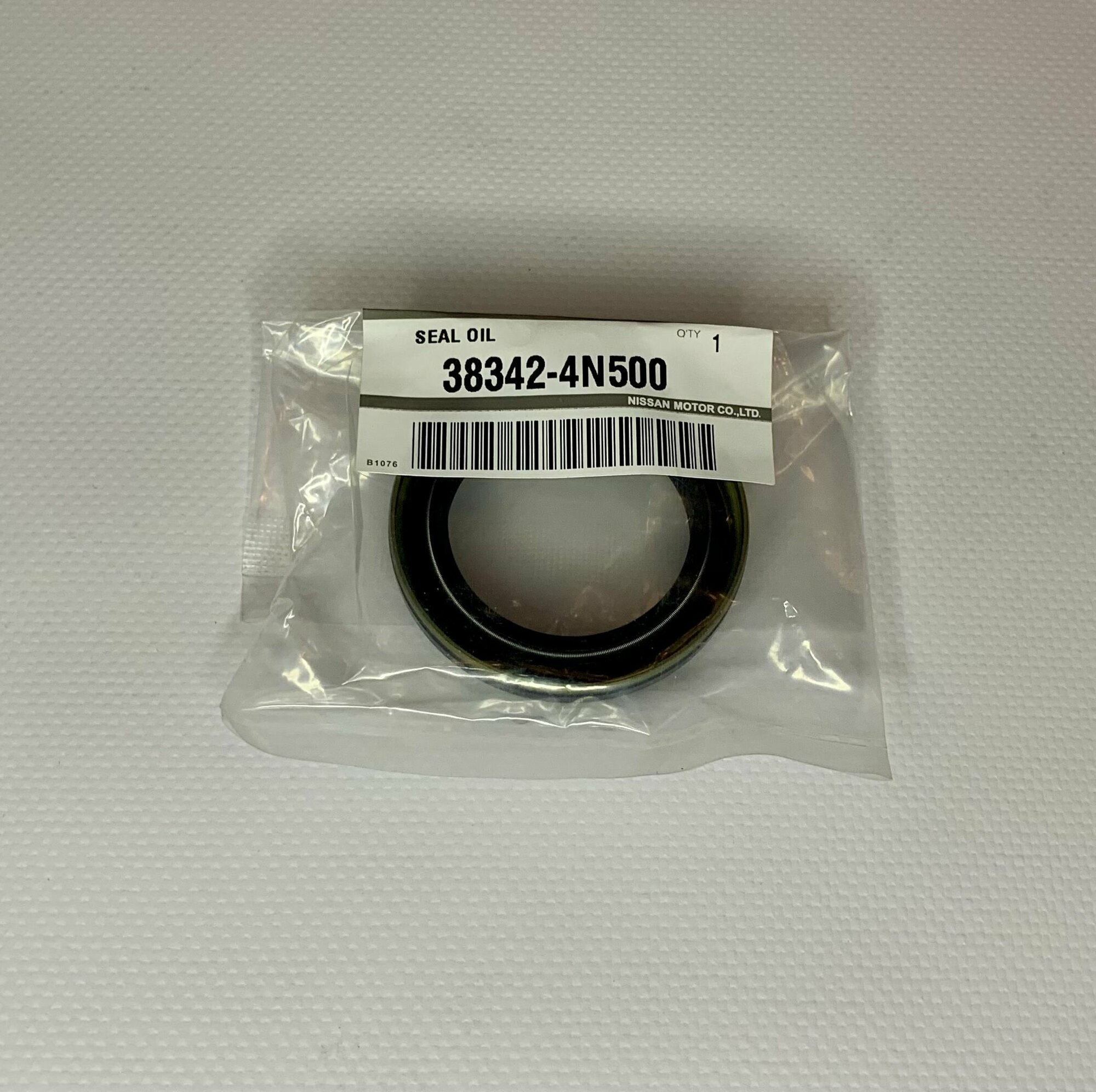 Сальник привода заднего Nissan 38342-4N500