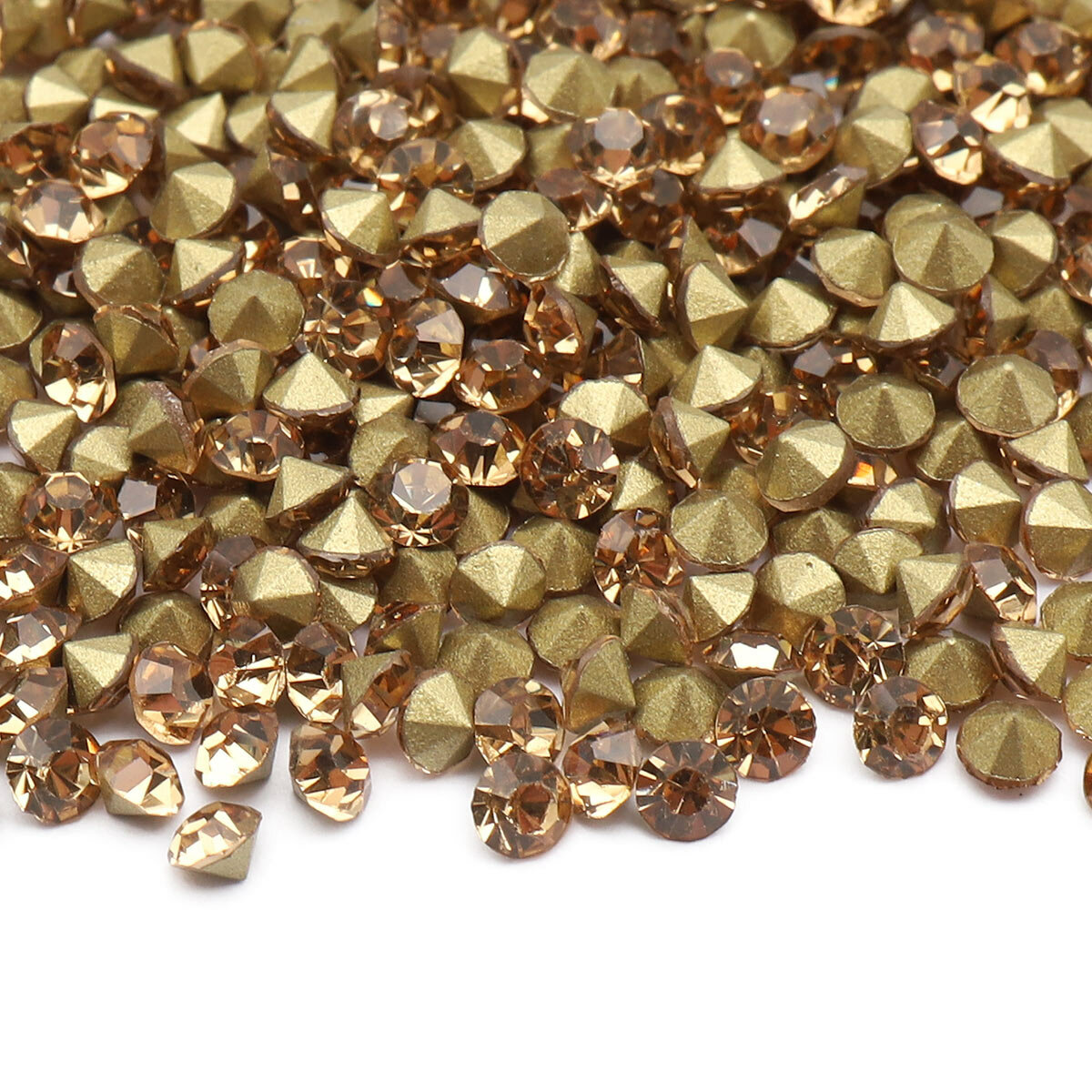 Стразы конусовидные риволи 2,5мм, ss8, 6г/упак (стекло) (221)