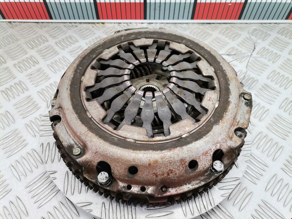 Маховик (демпфер сцепления) Renault Megane 2 7701475094 арт. 2144340