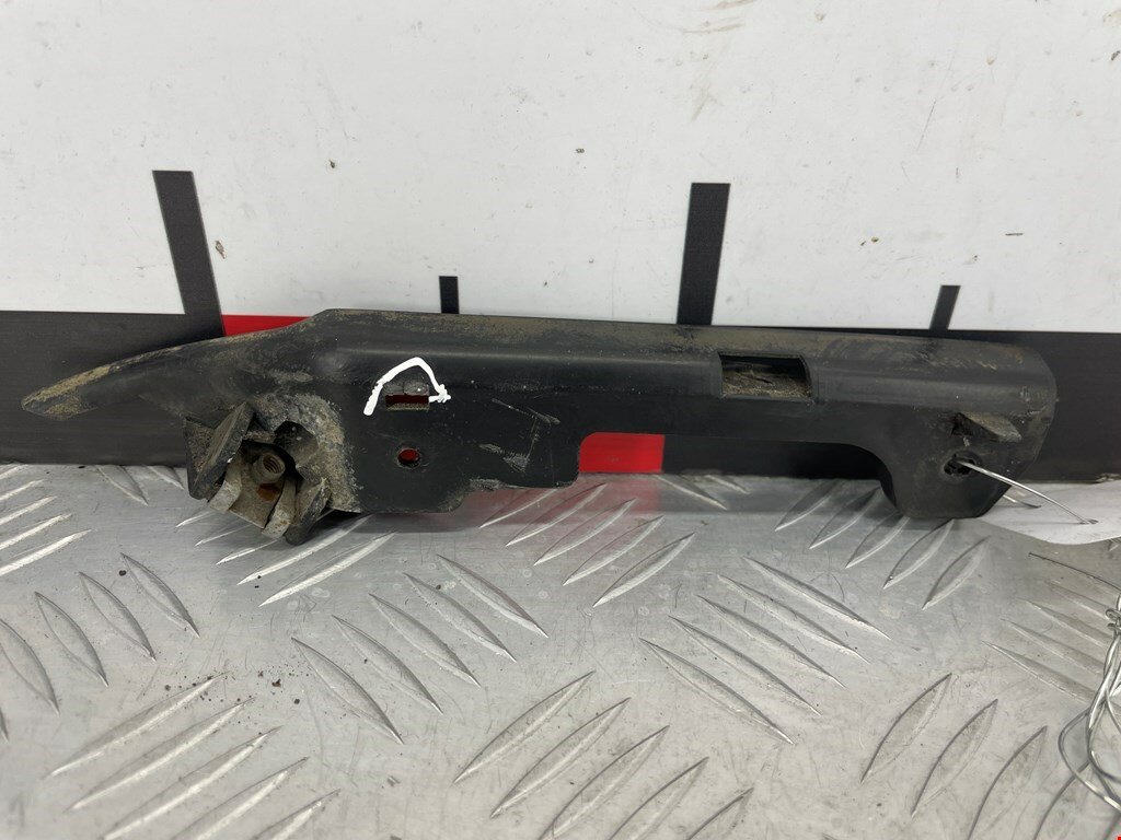 Кронштейн (крепление) переднего бампера левый Opel Astra G 90559499 арт. 1779120