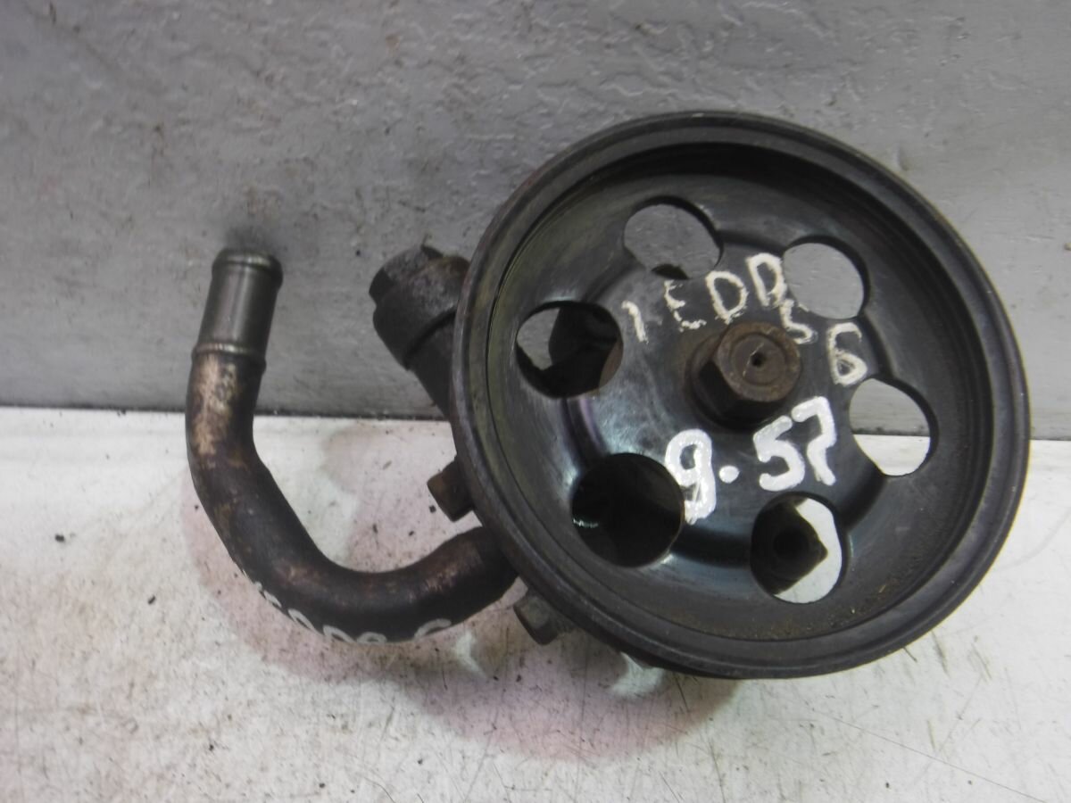 Насос гидроусилителя Mazda Xedos 6 I (1992—2000) C00332600B