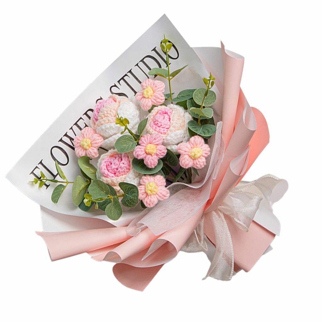 Букет роз ручной работы ко Дню матери градиент розового и белого цветов.