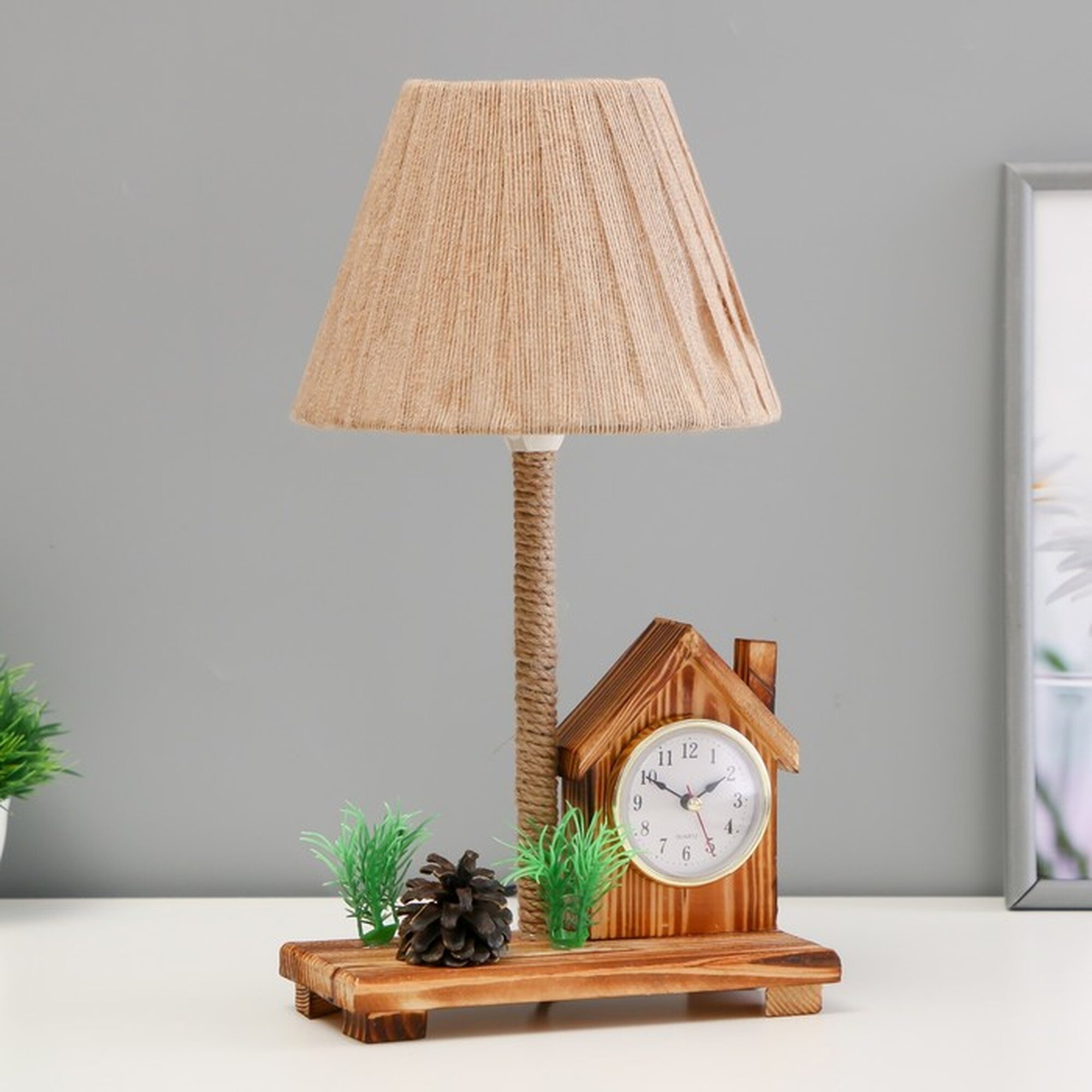 Настольная лампа RISALUX "Дом", E14, 15Вт, 19x18x35см, с абажуром, коричневая