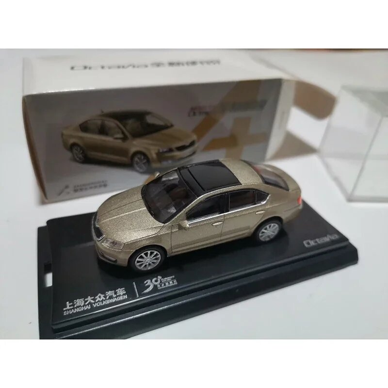 WELLY Skoda Octavia Sedan 1/64 металлическая модель, Бежевый