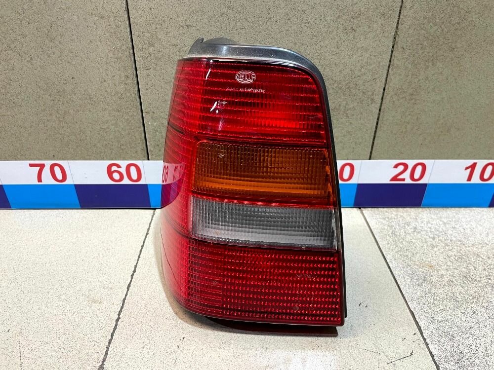 Фонарь задний левый VW Golf III 1H9945111