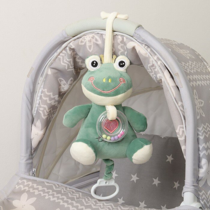 Подвеска музыкальная «Лягушастик», заводная, с погремушкой, на кроватку, коляску, Крошка Я
