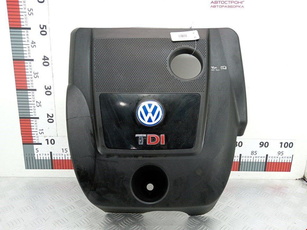 Накладка (крышка) двигателя декоративная Volkswagen Bora(Jetta) 038103925BN арт. 1856316