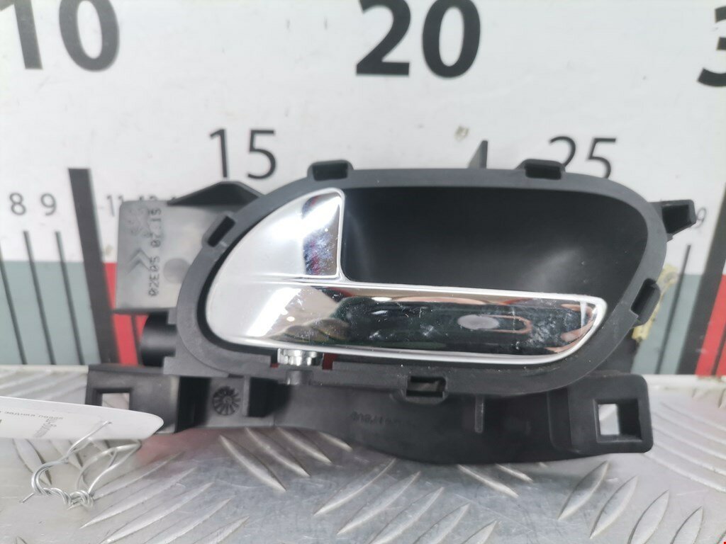 Ручка двери внутренняя задняя левая Peugeot 407 9143J9 арт. 1930146